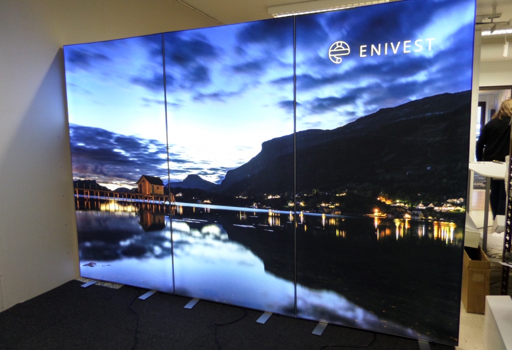 Messevegger, messeutstyr og displayprodukter til messestands og ...